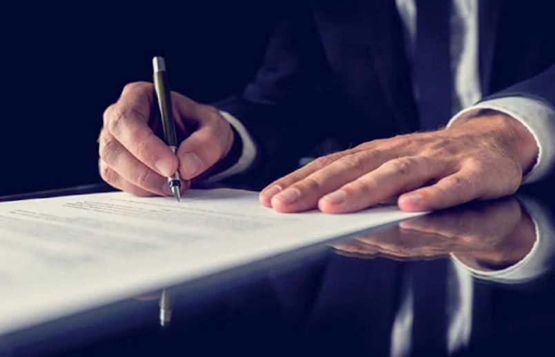 ¿Cómo inscribir un automóvil heredado?