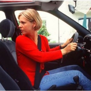 How must reversing be indicated?